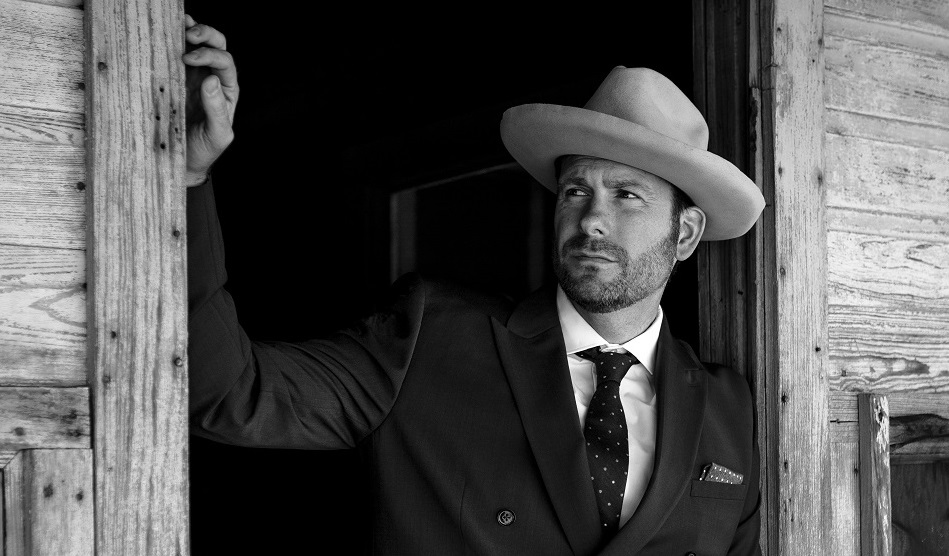 Track Premiere: Moot Davis “Lassoed and Lost” – Americana UK