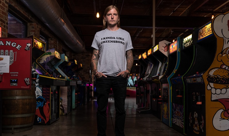 Track Premiere: Josh King “Turn Away” – Americana UK