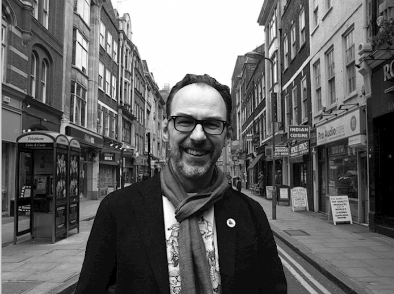 Video: Simon Bromide “The Waiting Room” – Americana UK