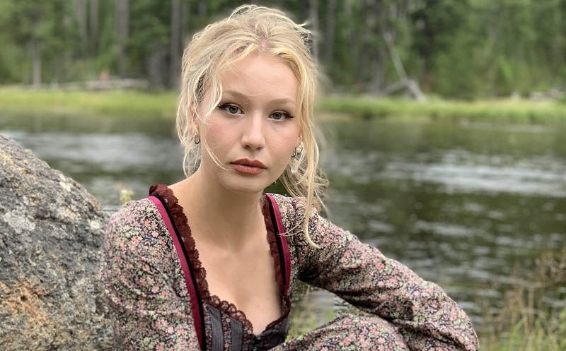 Track Premiere: Ken Pomeroy “Flannel Cowboy” – Americana UK