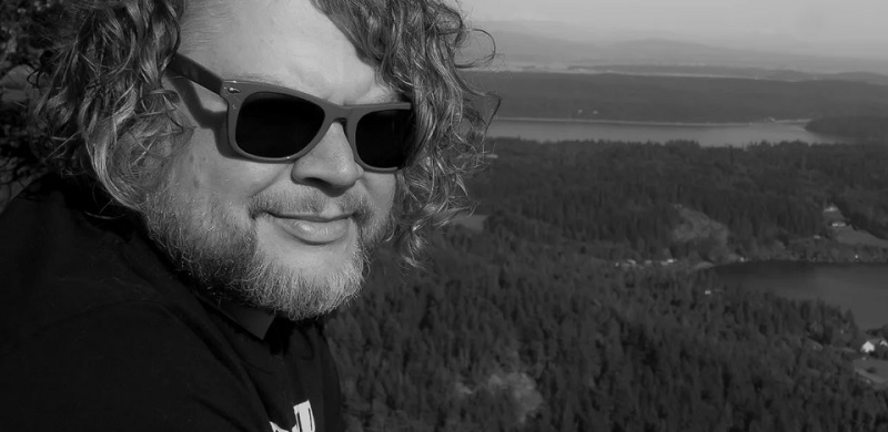 Russell James “The Morning Singer” – Listen – Americana UK