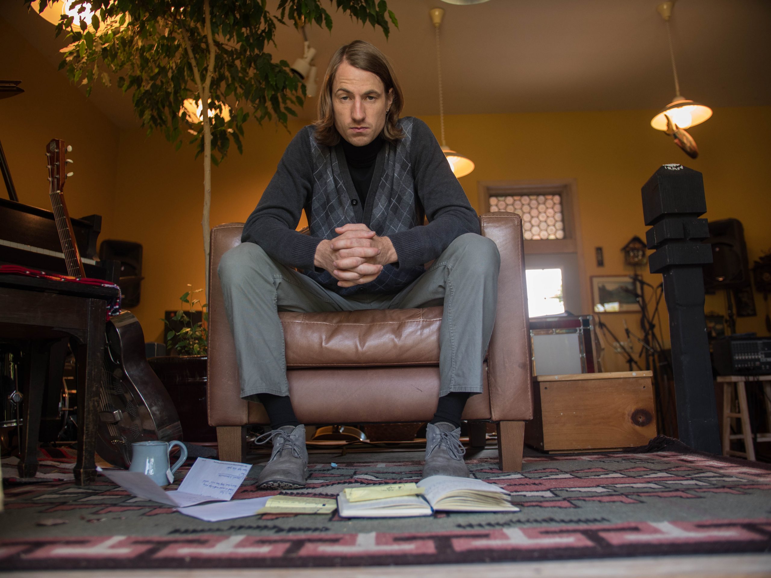 Video Premiere: Jon Arthur Schmidt “Blue Tarps” – Americana UK