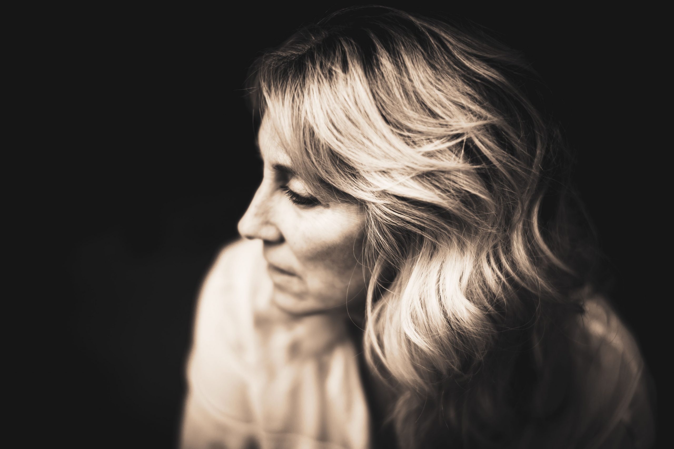 Video: Amy Speace “Cottonwood” – Americana UK