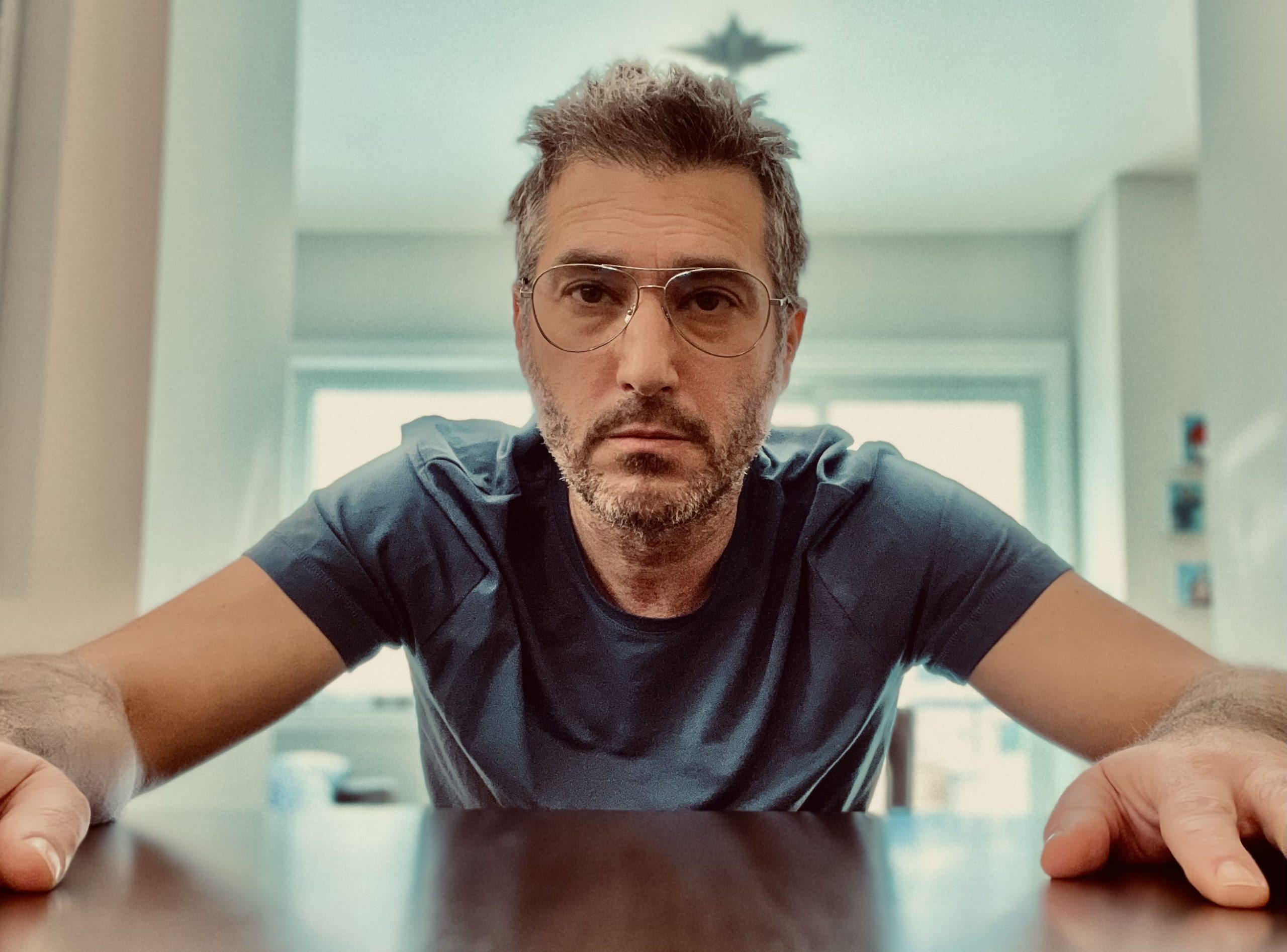 Exclusive AUK Mini-Gig: Jon Stancer – Americana UK