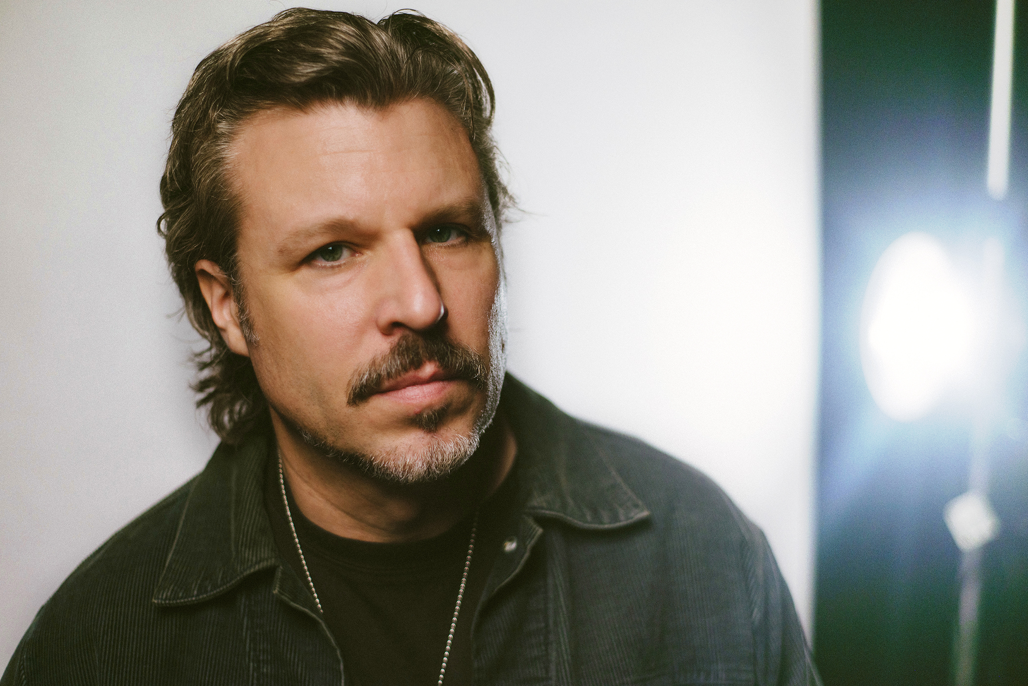 Video Premiere: Matt North “Trophy Case” – Americana UK