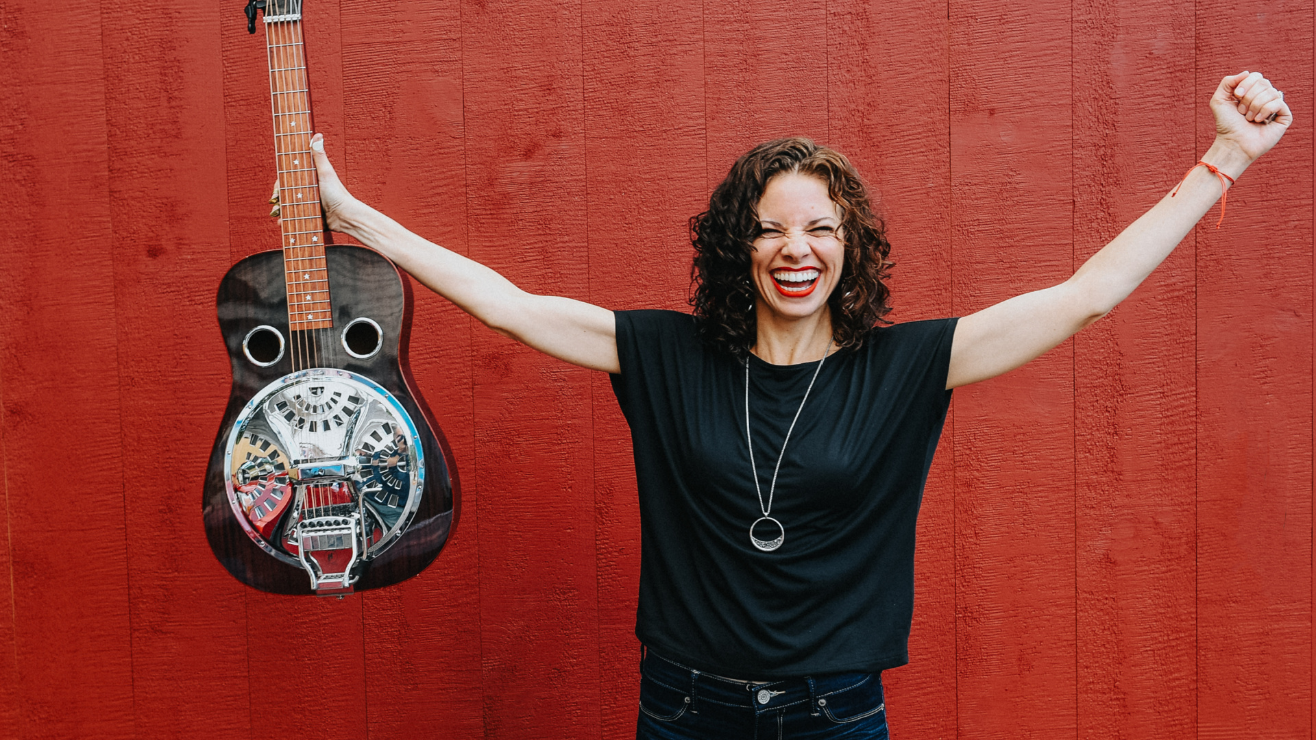 Video: Abbie Gardner & Marc Douglas Berardo “Never Go Away” – Americana UK