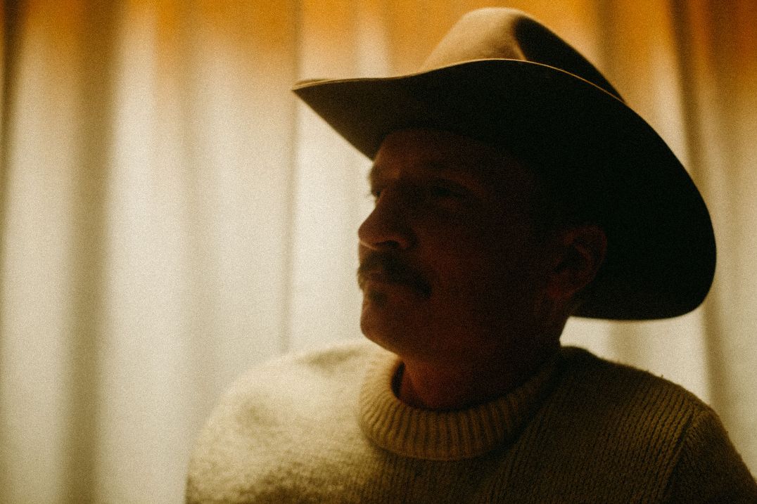 Video: Bob Sumner “Broken Record” – Americana UK