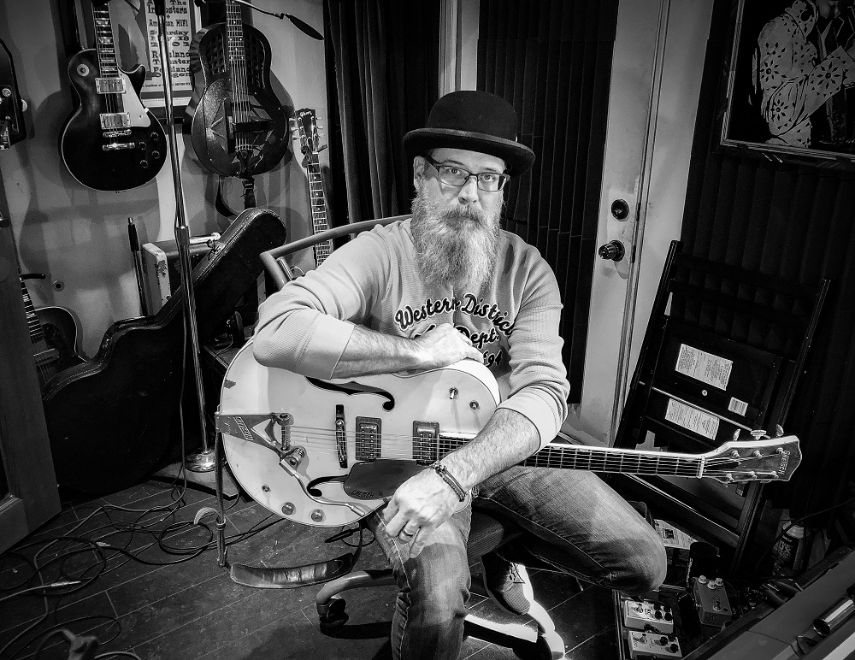 Video Premiere: Chris Beall “Big Blue World” – Americana UK