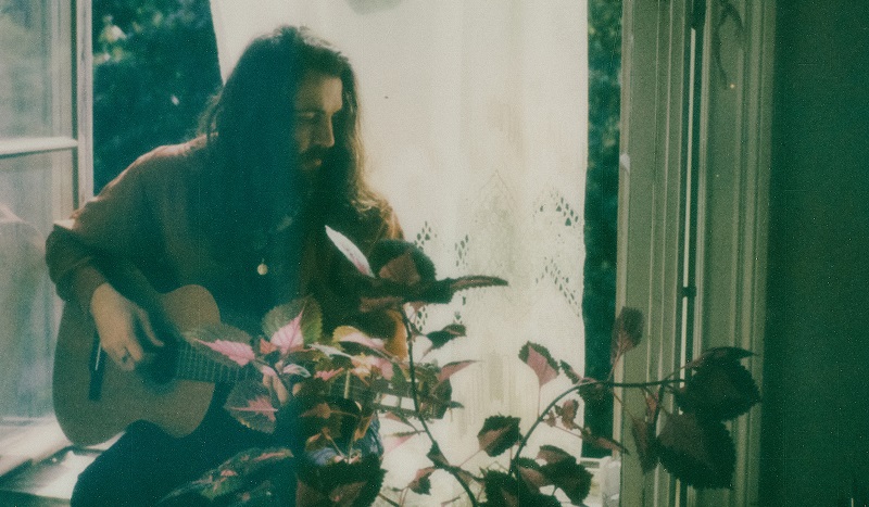 Hazlett “My Skin” – is she really going out with him? – Americana UK