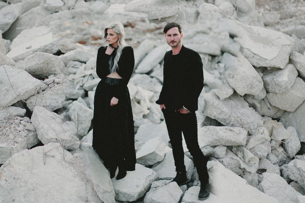 Video Premiere: The Sweeplings “I’m Not OK” – Americana UK