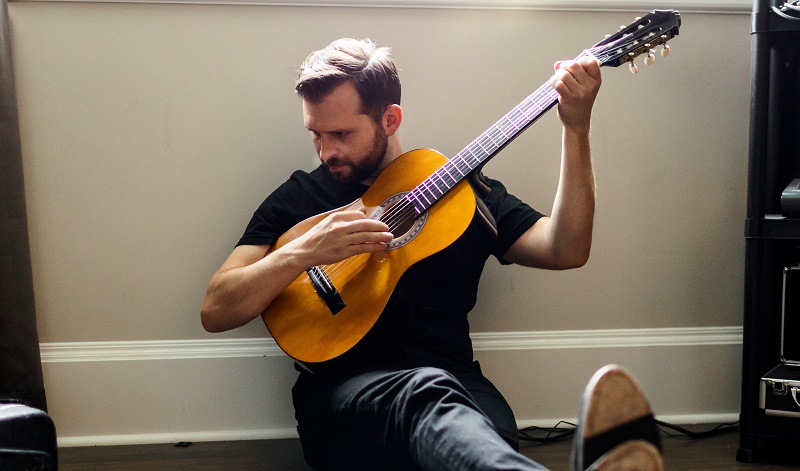 Tyler Edwards “Highway Dust” – Hearts in motion – Americana UK