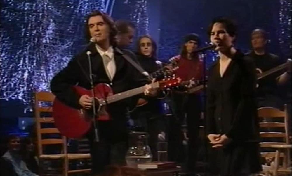 AUK’s Chain Gang: 10,000 Maniacs ft. David Byrne “Dallas” MTV Unplugged ...