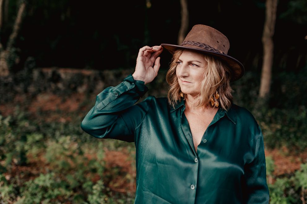 Video Premiere: Brigid O’Neill “Live a Little Lie Oh” – Americana UK