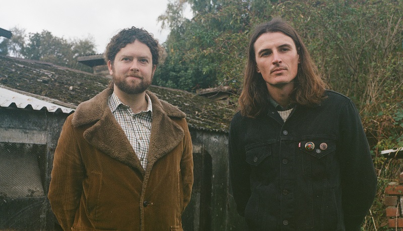 Jim Ghedi & Toby Hays “Bright Edge Deep” – blissful guitars – Americana UK