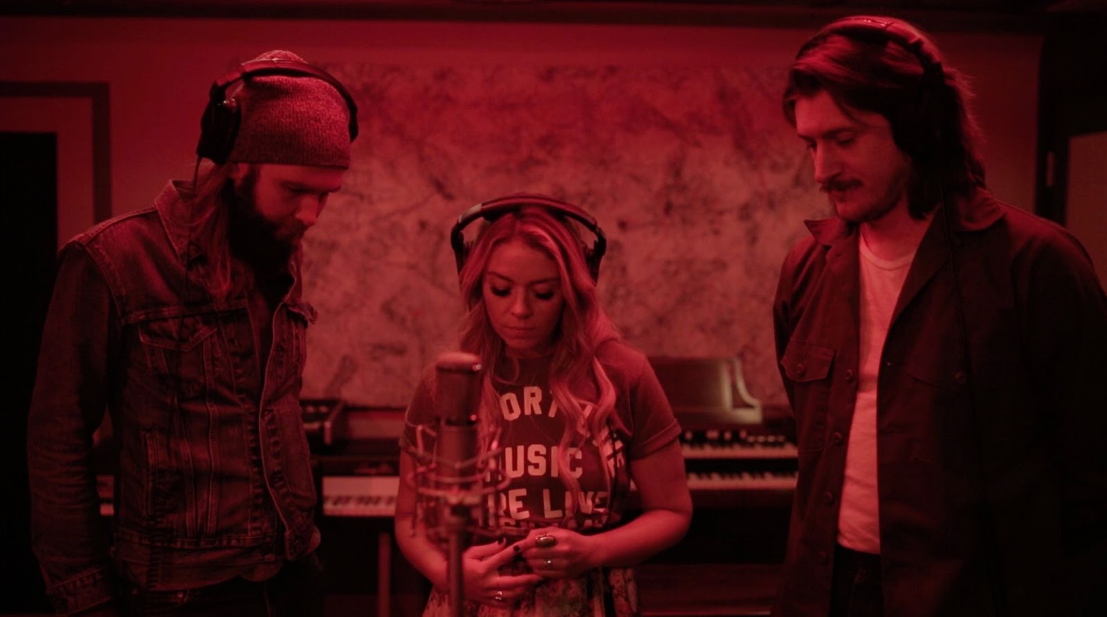 Video Premiere: Amanda Stewart “Drugs” feat. Cabin Boys – Americana UK