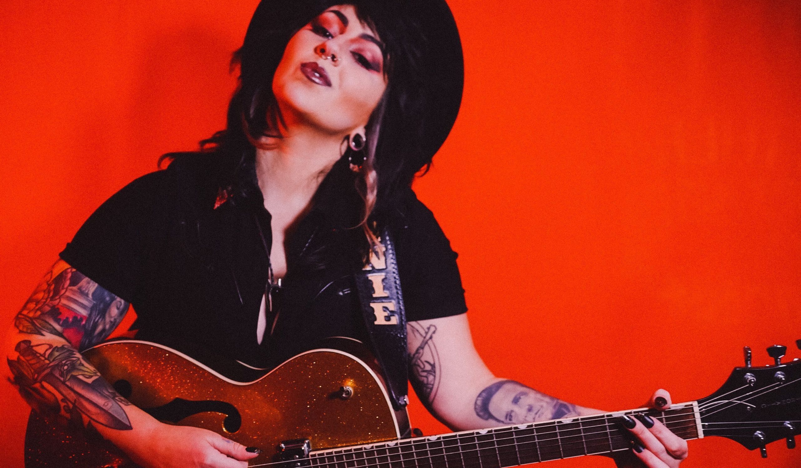 Video Premiere: Bonnie & The Mere Mortals “It’s All Fine” – Americana UK