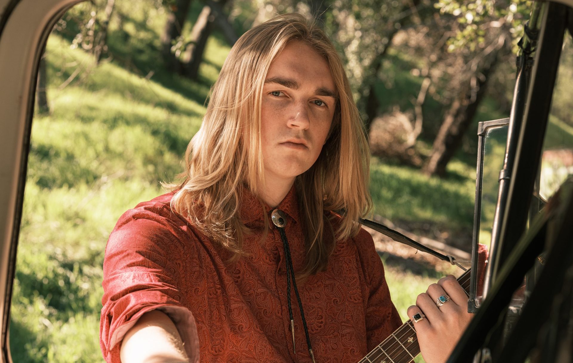 Video: Cole Gallagher “Stumbling in the Dark” – Americana UK