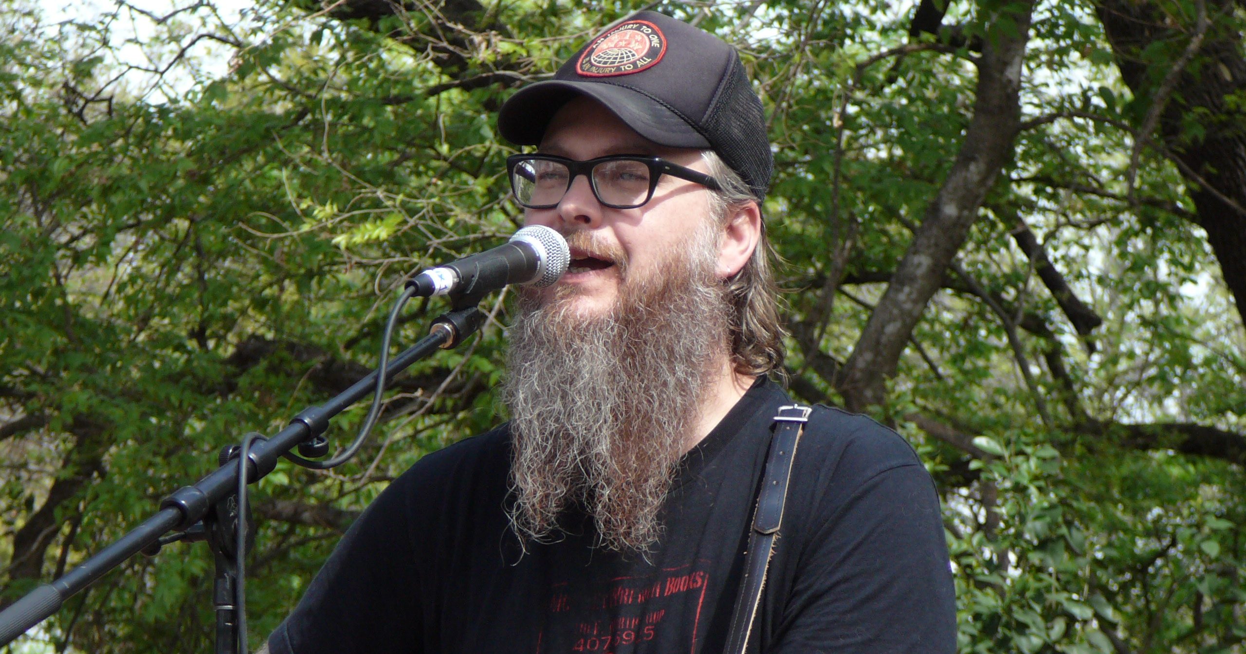 Classic Clip: Otis Gibbs “Ghosts Of Our Fathers” Live at KDHX radio ...
