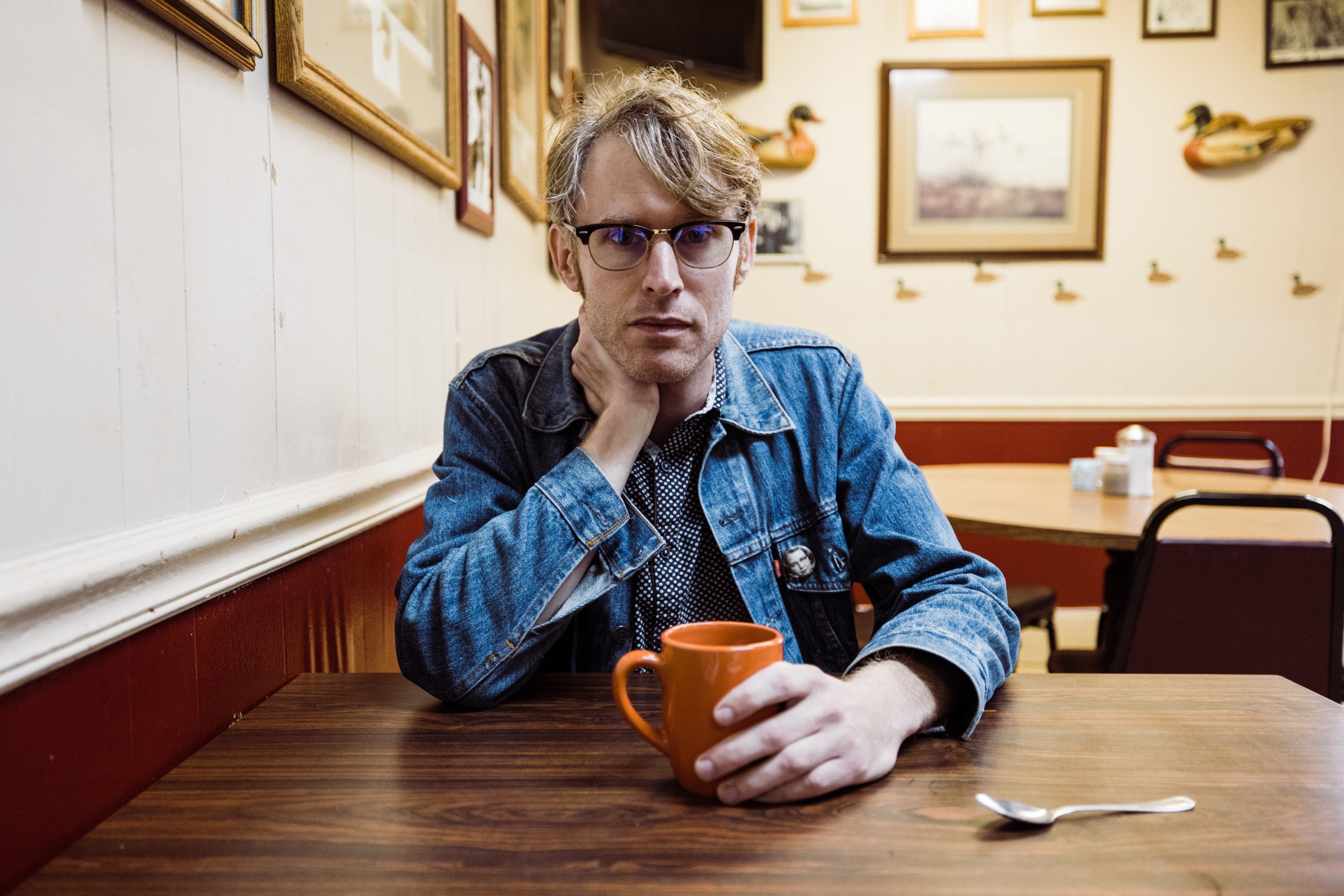 Video: William Matheny “Down at the Hotel Canfield” – Americana UK