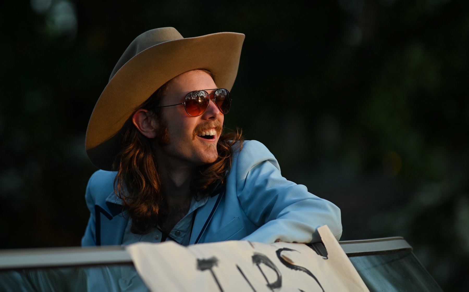 Video Premiere: Slow Parade “This Old Van” – Americana UK