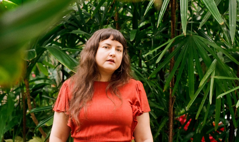Abigail Lapell “Isabeau” – pay attention at the back… – Americana UK
