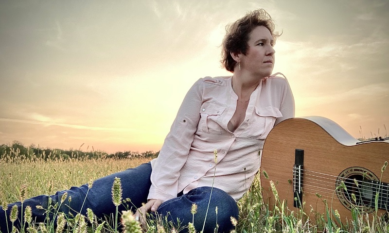 Track Premiere: Skarlett Woods “Portland, OR” – Americana UK