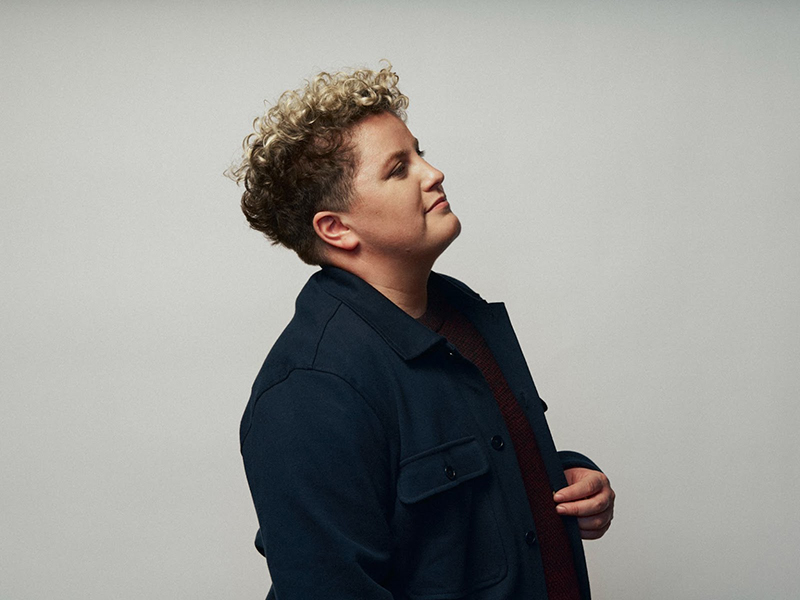 Kellie Loder “When We Kiss” – A romantic night leads to a romantic song ...