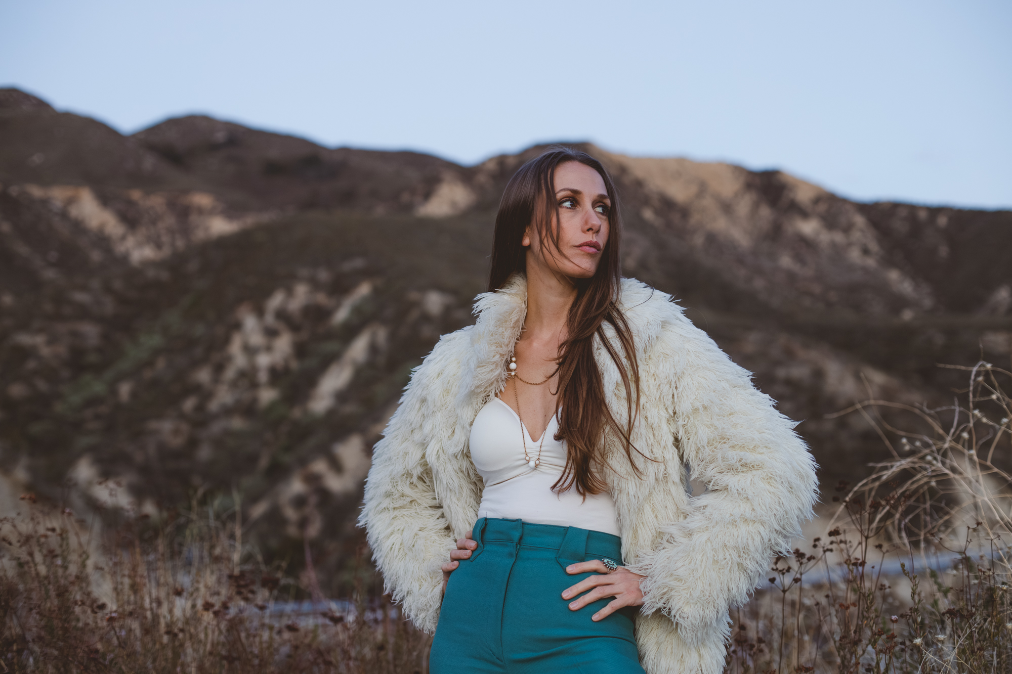 Video Premiere: Francesca Brown “Where You Begin” – Americana UK