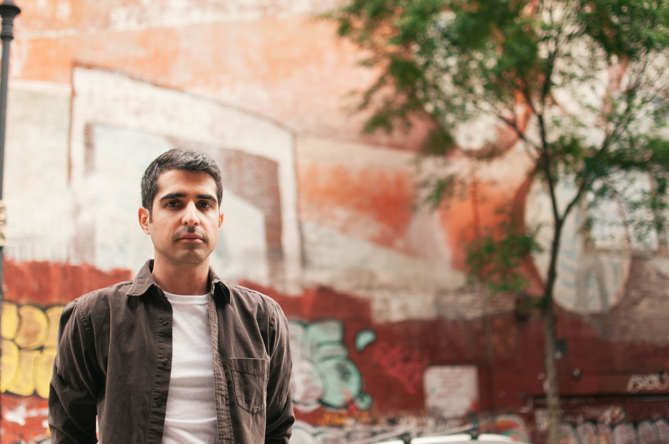 Exclusive AUK Mini-Gig: Pete Mancini – Americana UK