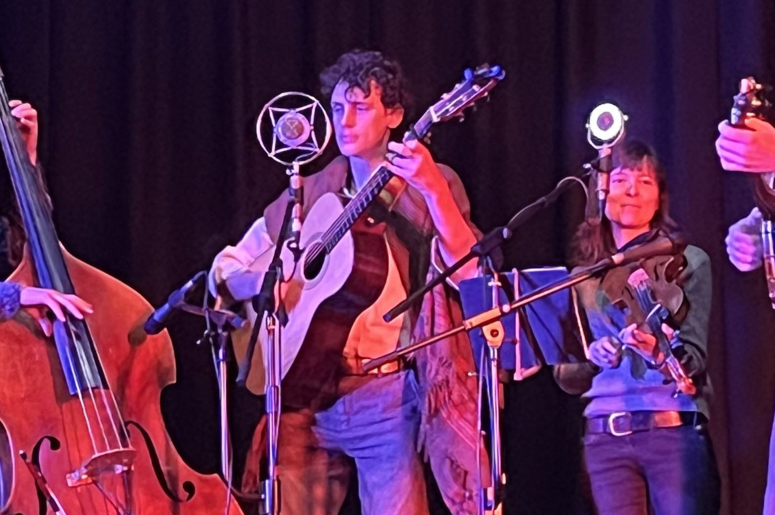Live Review: Wayward Jane + Julia Waldron, The Village Hall, Nettleham ...