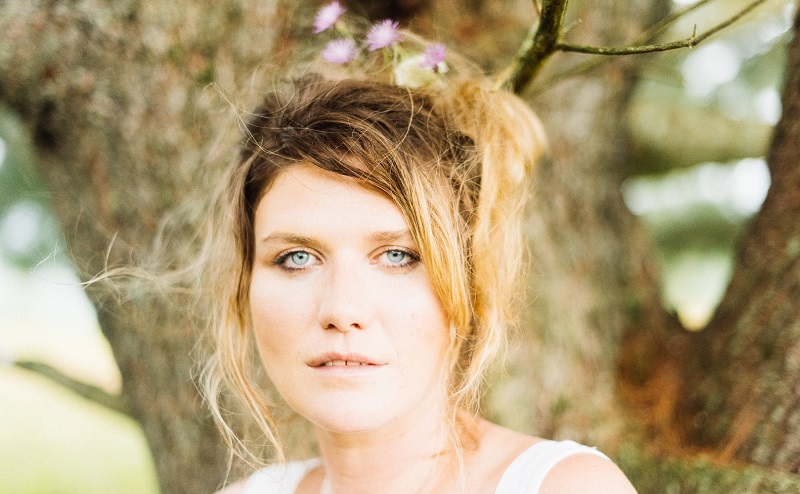 Track Premiere: Helen Rose “King Of This Town” – Americana UK