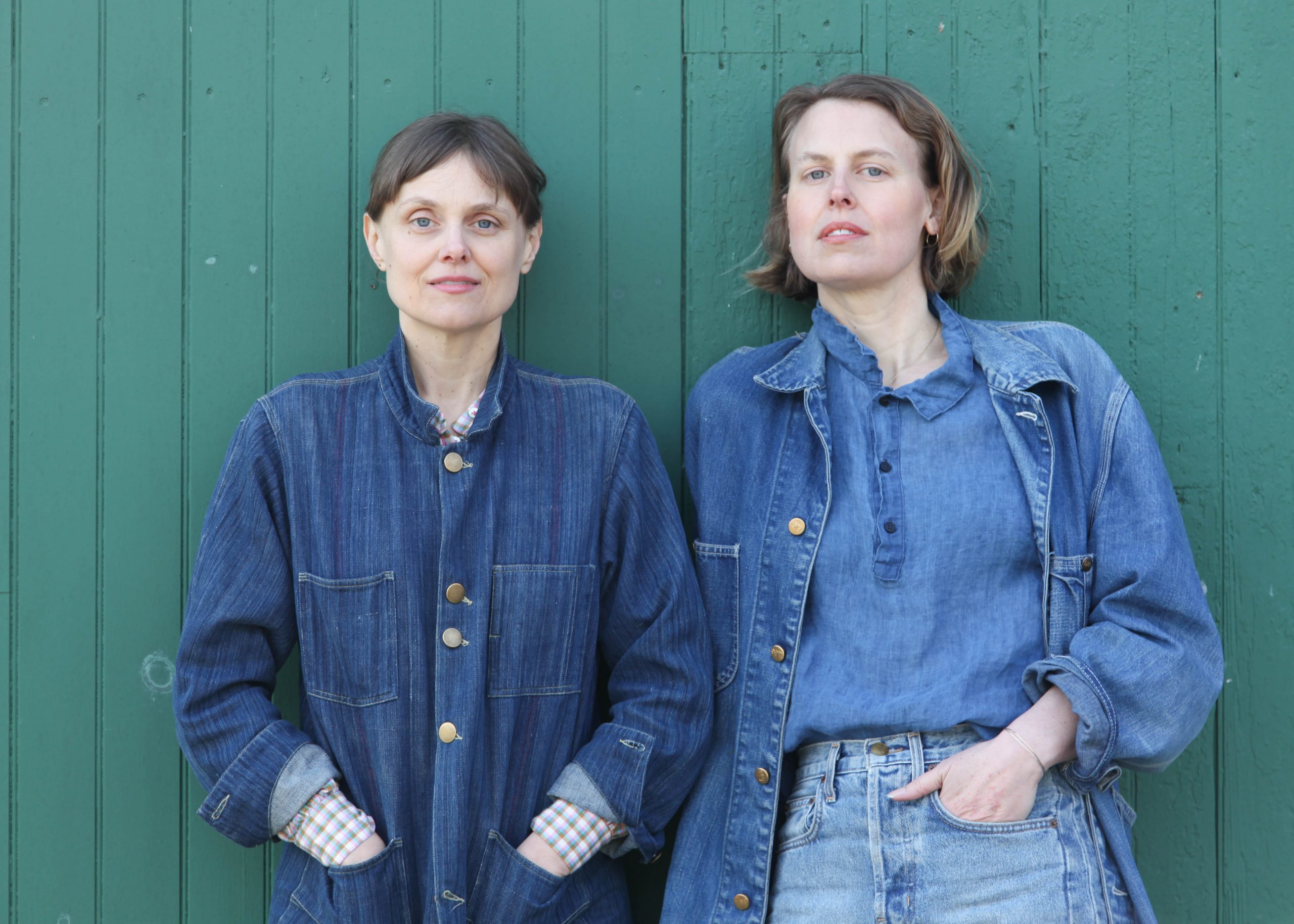 Track Premiere: The Chapin Sisters “Wasting Your Time” – Americana UK