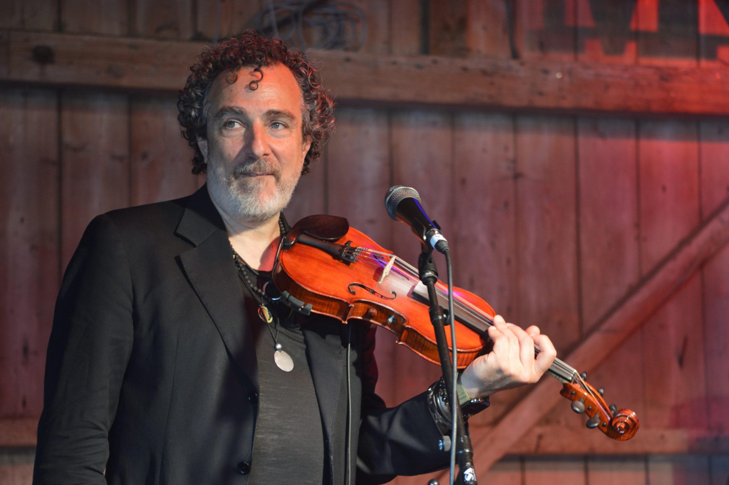Video Premiere: Chris Murphy “Songs From The Trees” – Americana UK