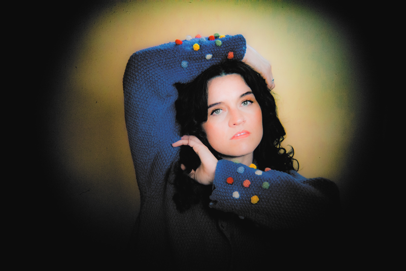 Video Premiere: Hattie Whitehead “Machine” – Americana UK