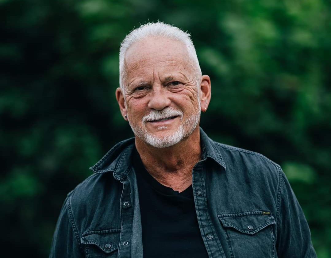 Video Premiere: Ray Weaver “The Blood is Never on Their Hands ...