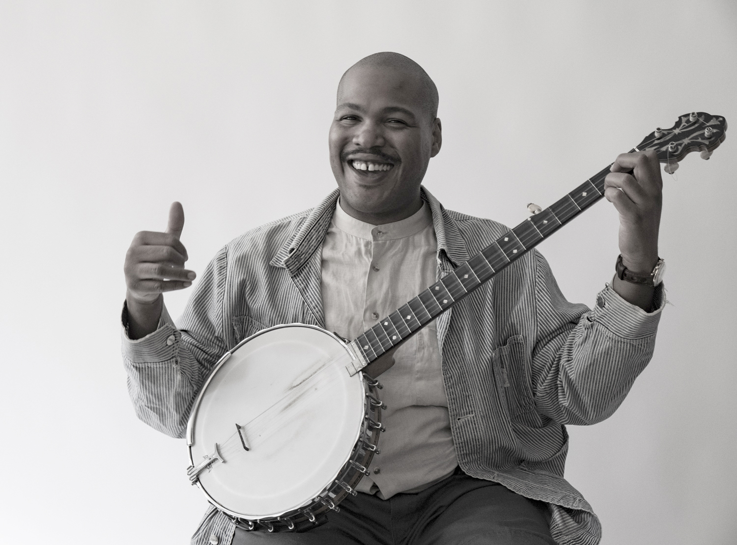 Video: Jerron Paxton “What’s Gonna Become of Me” – Americana UK