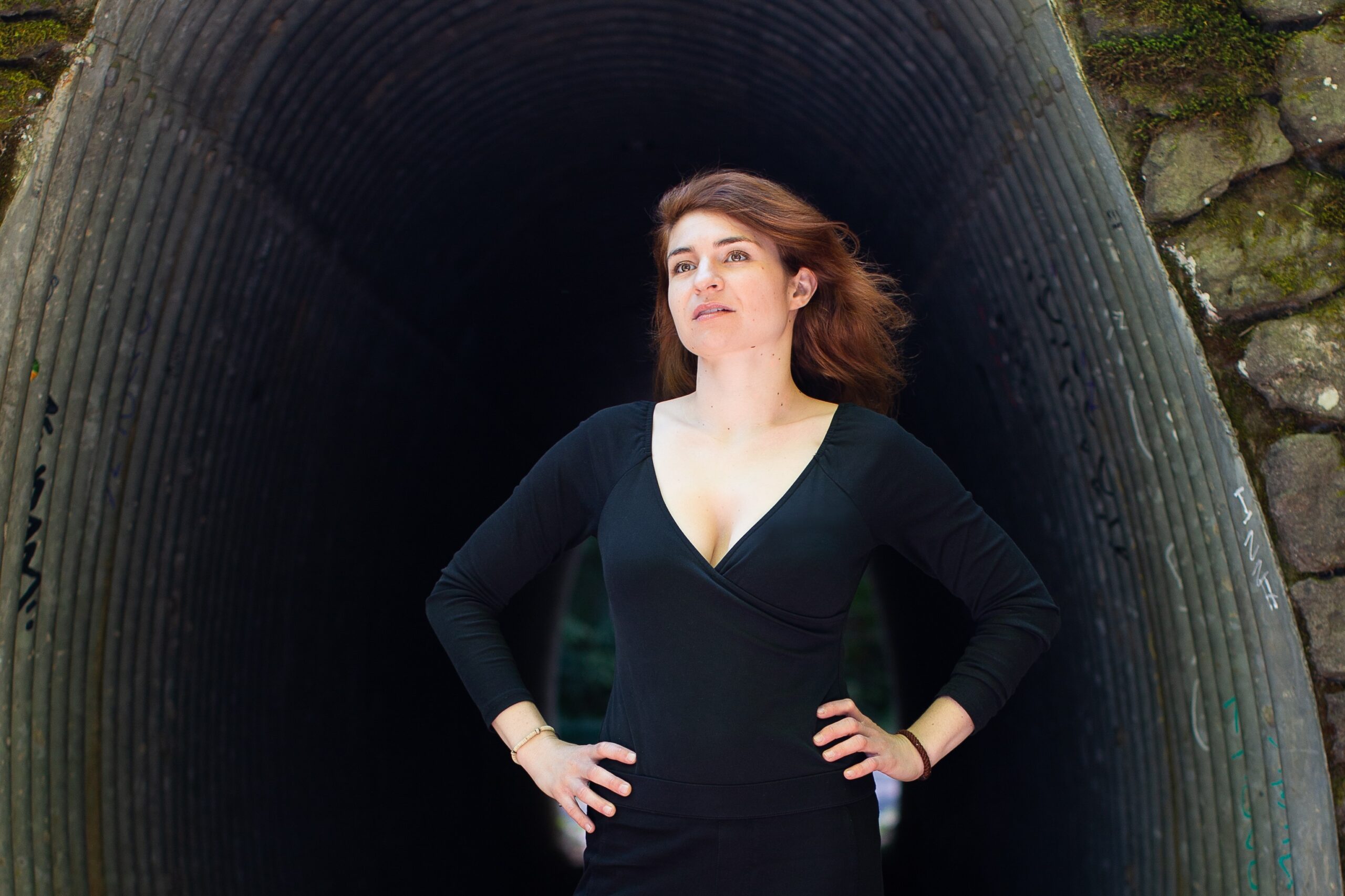 Video Premiere: Elena Loper “Brodeo Waltz (You Don’t Belong Here)” – Americana UK