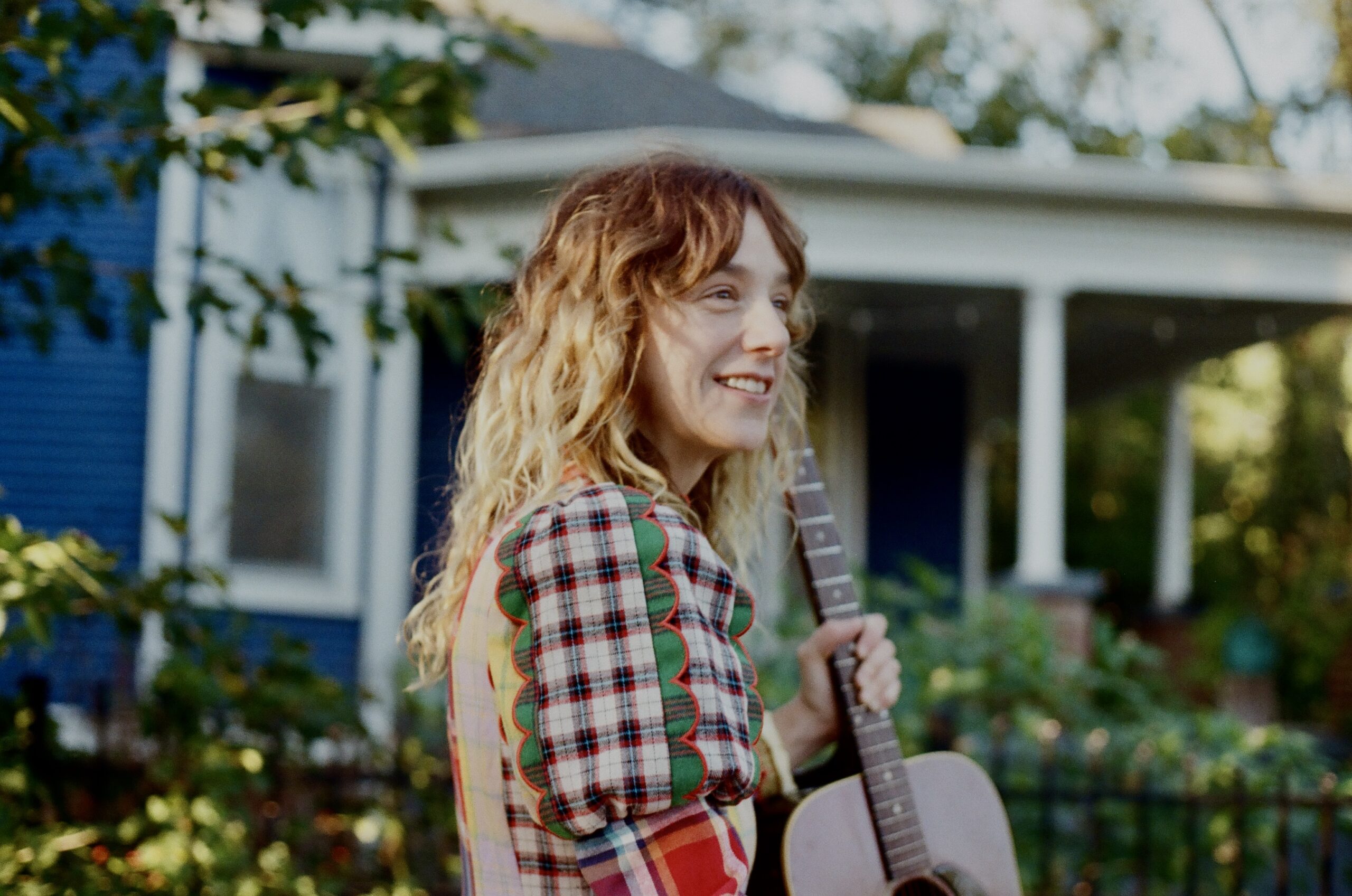 Video Premiere: Juana Everett “Bring Me Back” – Americana UK