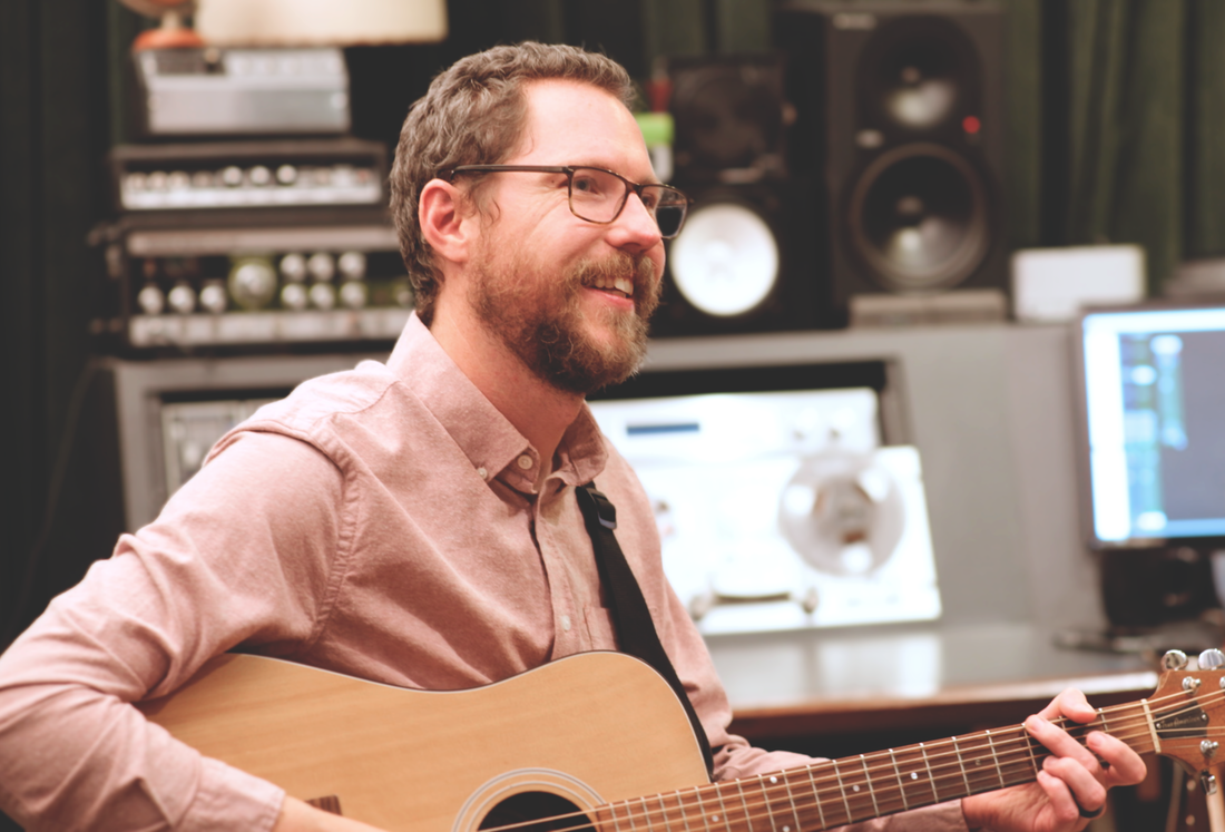 Video Premiere: Samuel Wilbur “Everything is Falling Apart” – Americana UK