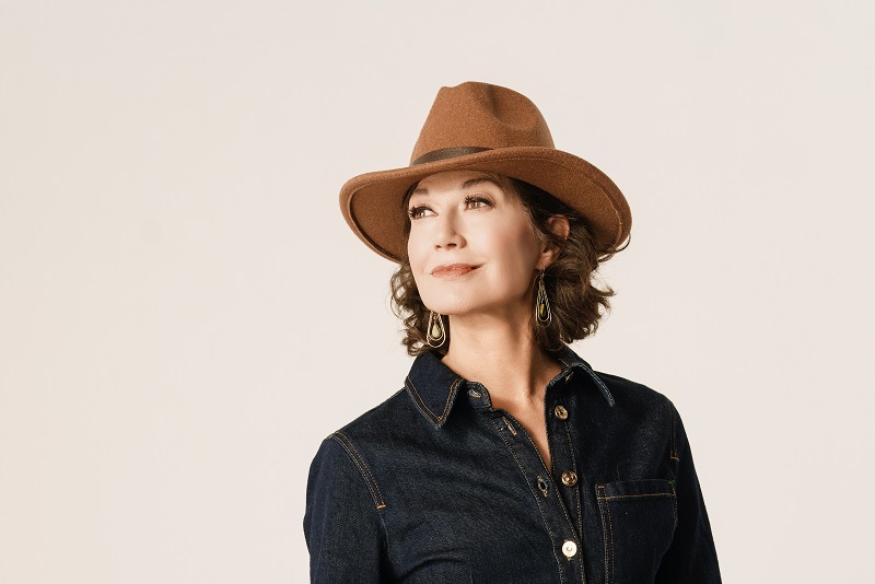 Amy Grant “The 6th Of January (Yasgur’s Farm)” – searching for a united ...