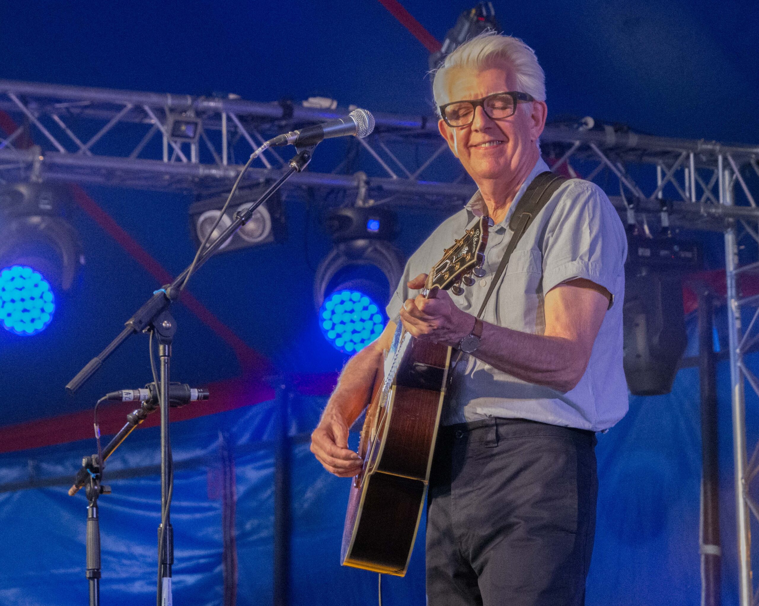 Can’t Live With It, Can’t Live Without It: Nick Lowe – Americana UK