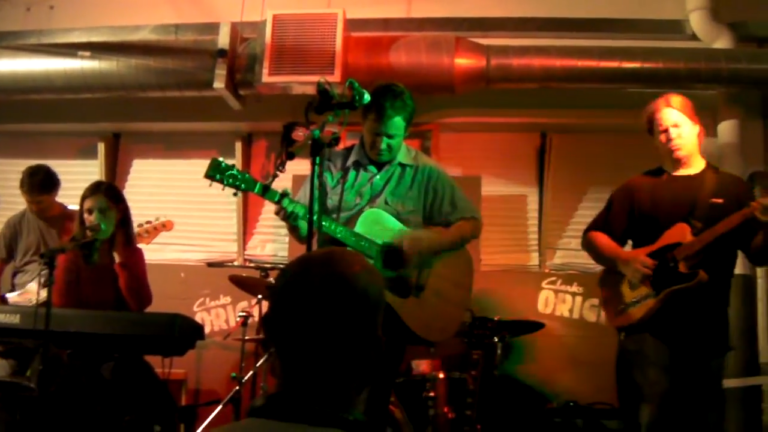 Classic Clips: Richmond Fontaine and Amy Boone “Post to Wire” – Live in ...